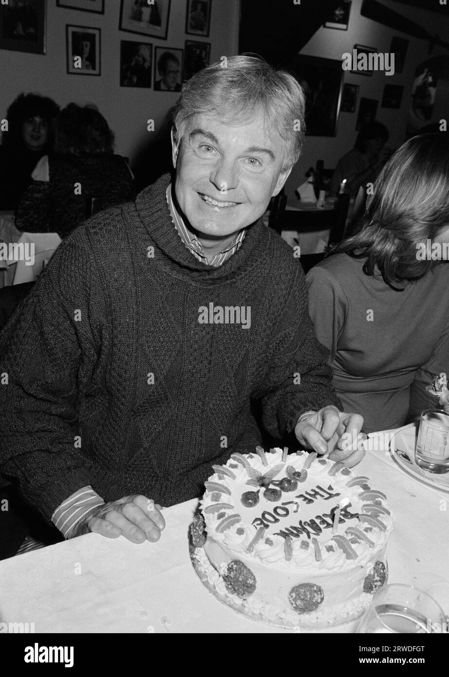 Breaking the code party hi-res stock photography and images - Alamy