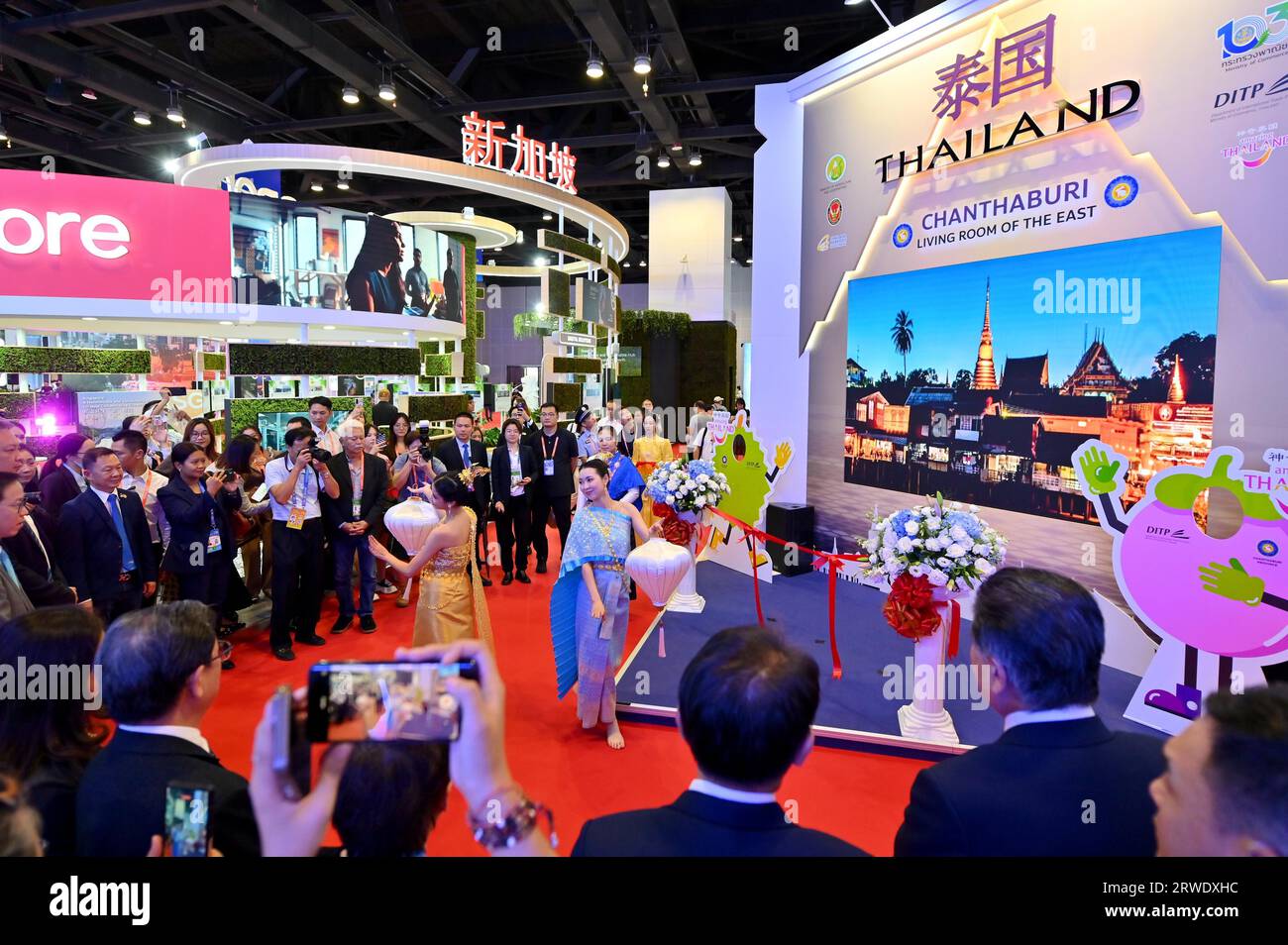 **CHINESE MAINLAND, HONG KONG, MACAU AND TAIWAN OUT** Foreign dancers ...