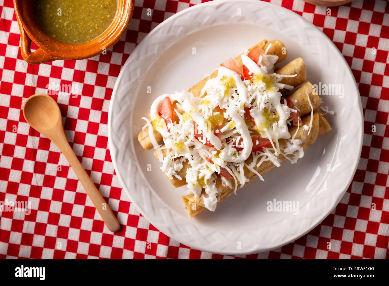 Mexican Dish Rolled Tortilla With Filling at Jayne Griffin blog