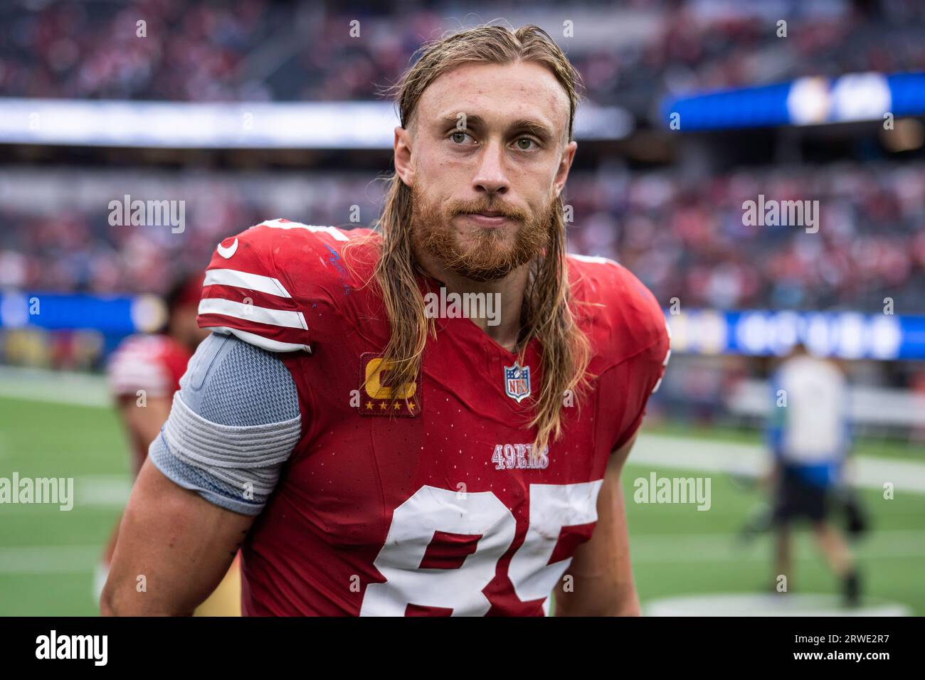 George kittle rams hi-res stock photography and images - Alamy