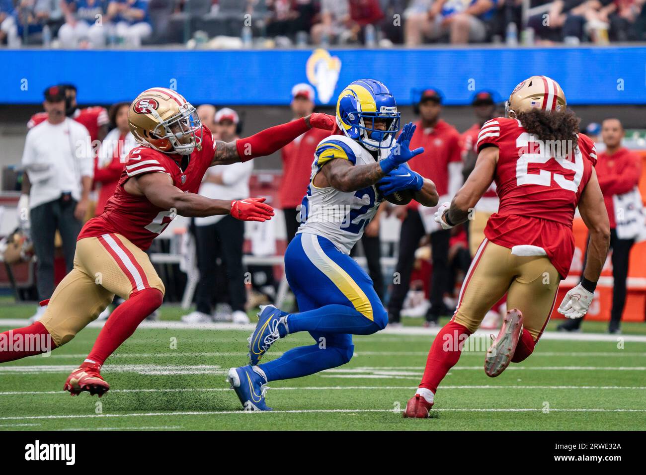 Deommodore lenoir hi-res stock photography and images - Alamy