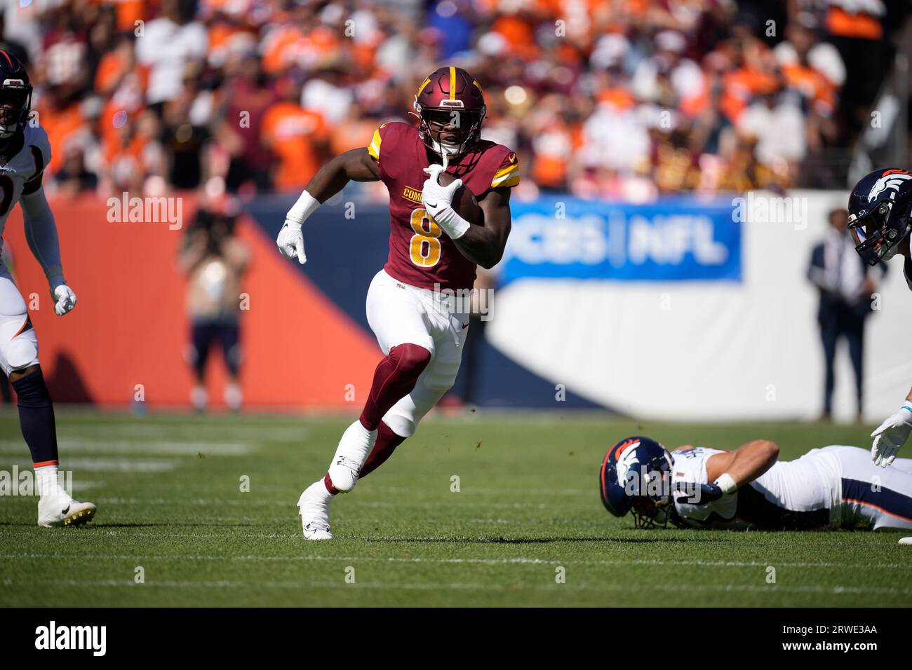 Washington Commanders running back Brian Robinson Jr. (8) in the first ...