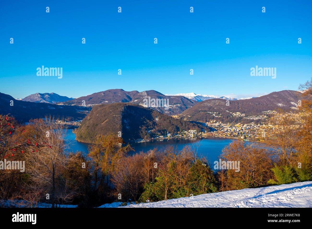 Italy switzerland border hi-res stock photography and images - Alamy