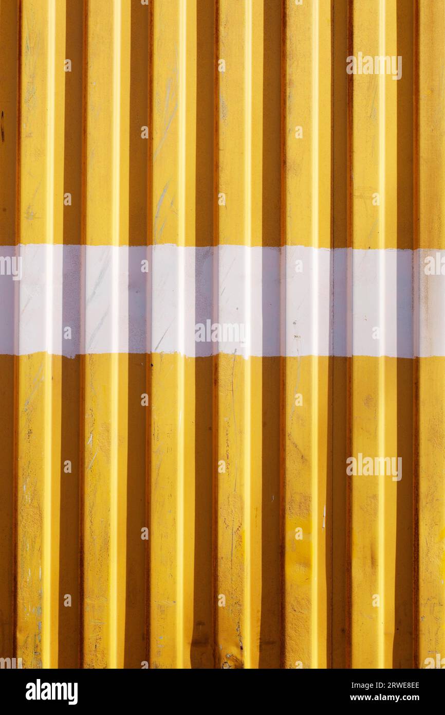 Load cargo into a container hi-res stock photography and images - Alamy