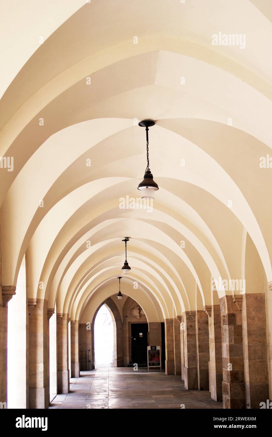 City and cloister hi-res stock photography and images - Alamy