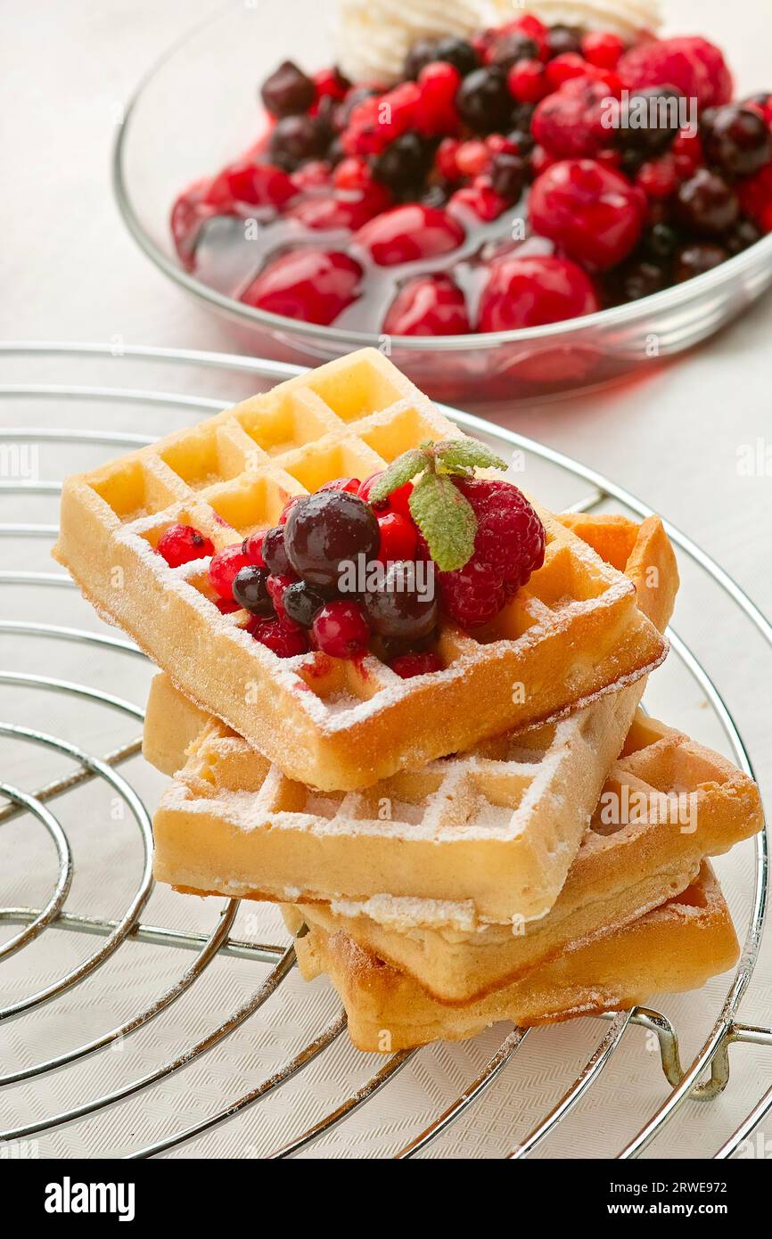 Waffles with fruit hi-res stock photography and images - Alamy