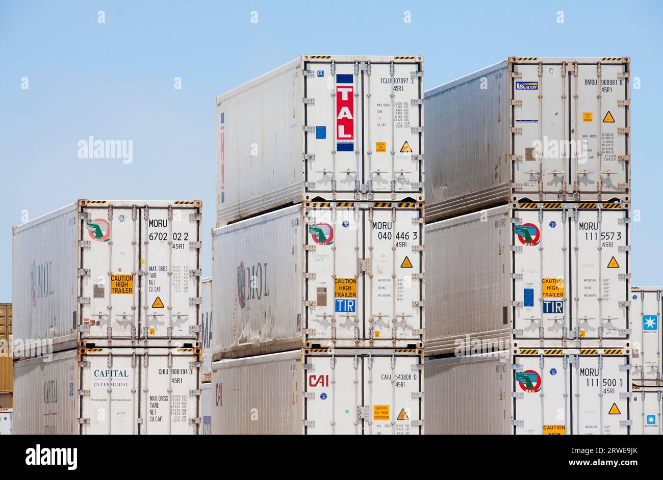 Containers in the port of Cape Town Stock Photo - Alamy