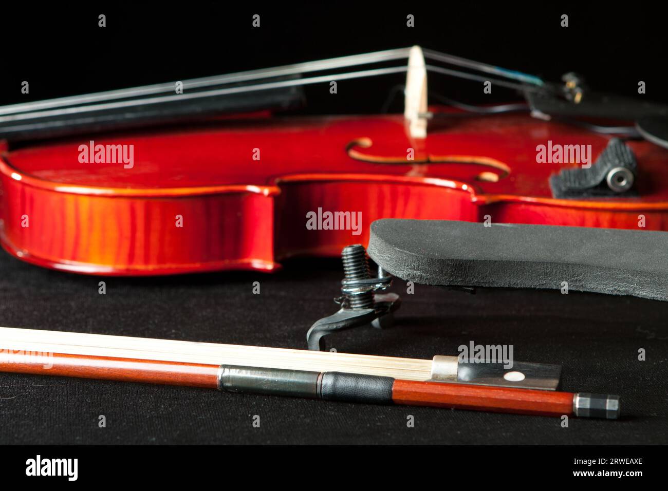 Baroque violin bow hi-res stock photography and images - Alamy