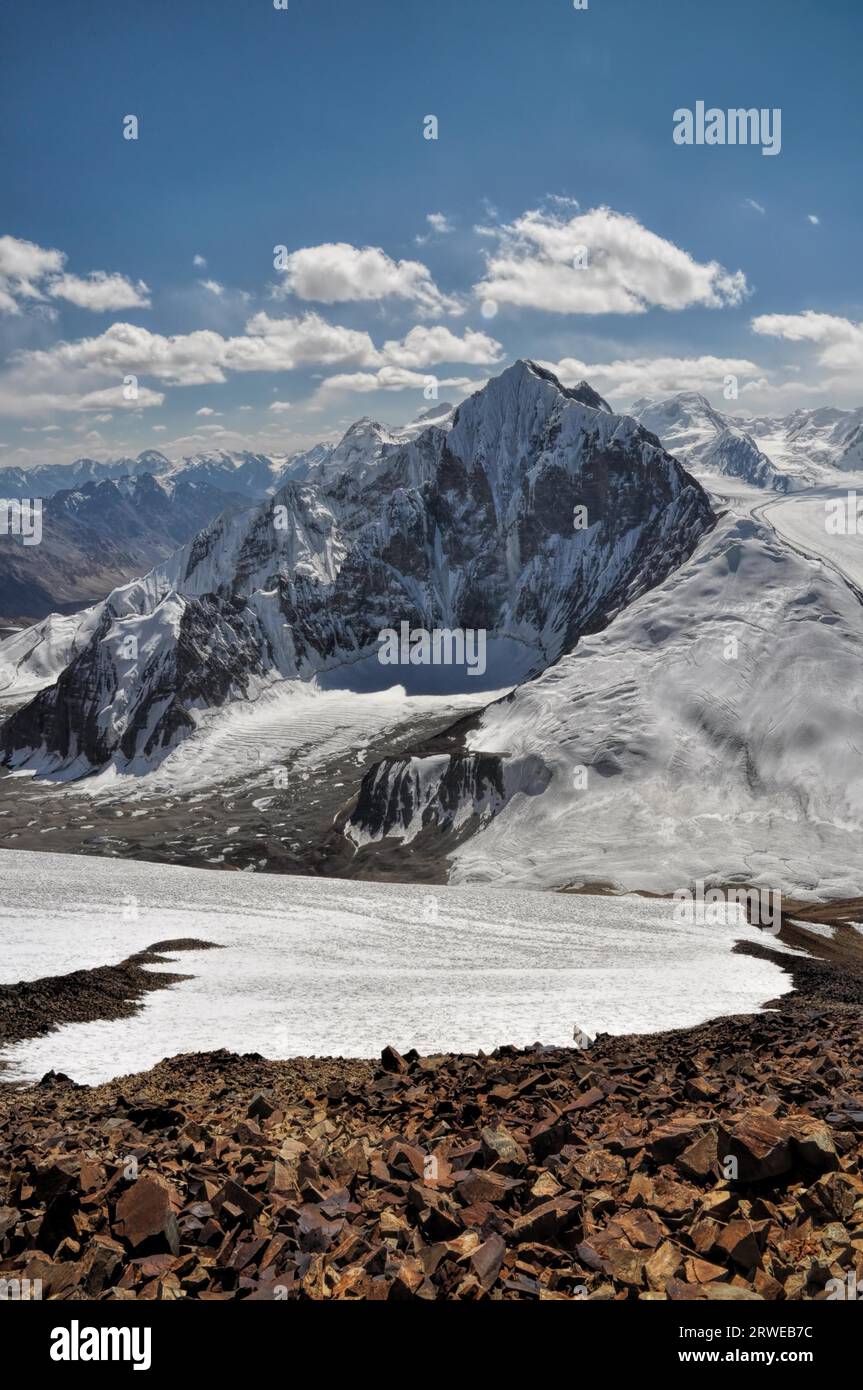 Peaks in pamir hi-res stock photography and images - Alamy