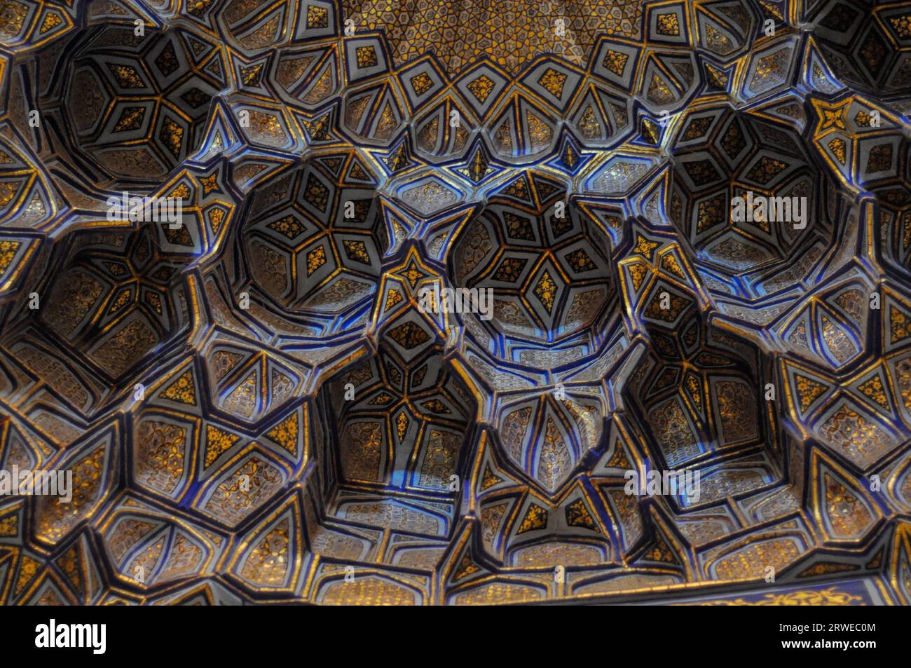 Beautiful textures on walls in mosque in Samarkand, Uzbekistan Stock ...