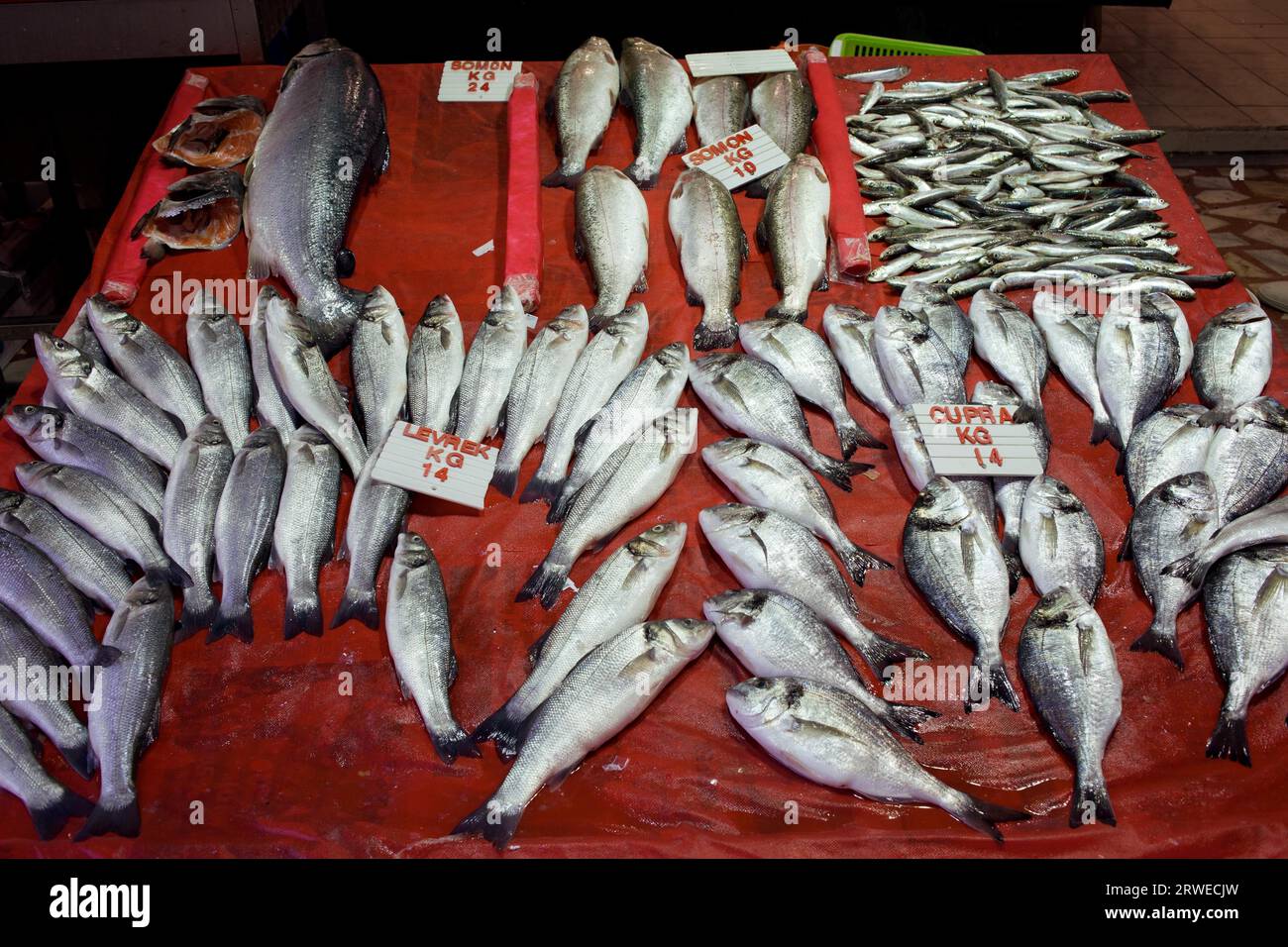 Fresh seafood in istanbul hi-res stock photography and images - Alamy