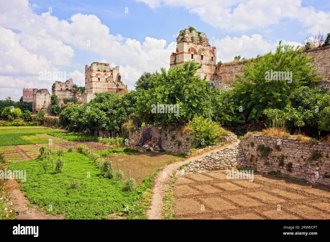 Food in ancient constantinople hi-res stock photography and images - Alamy
