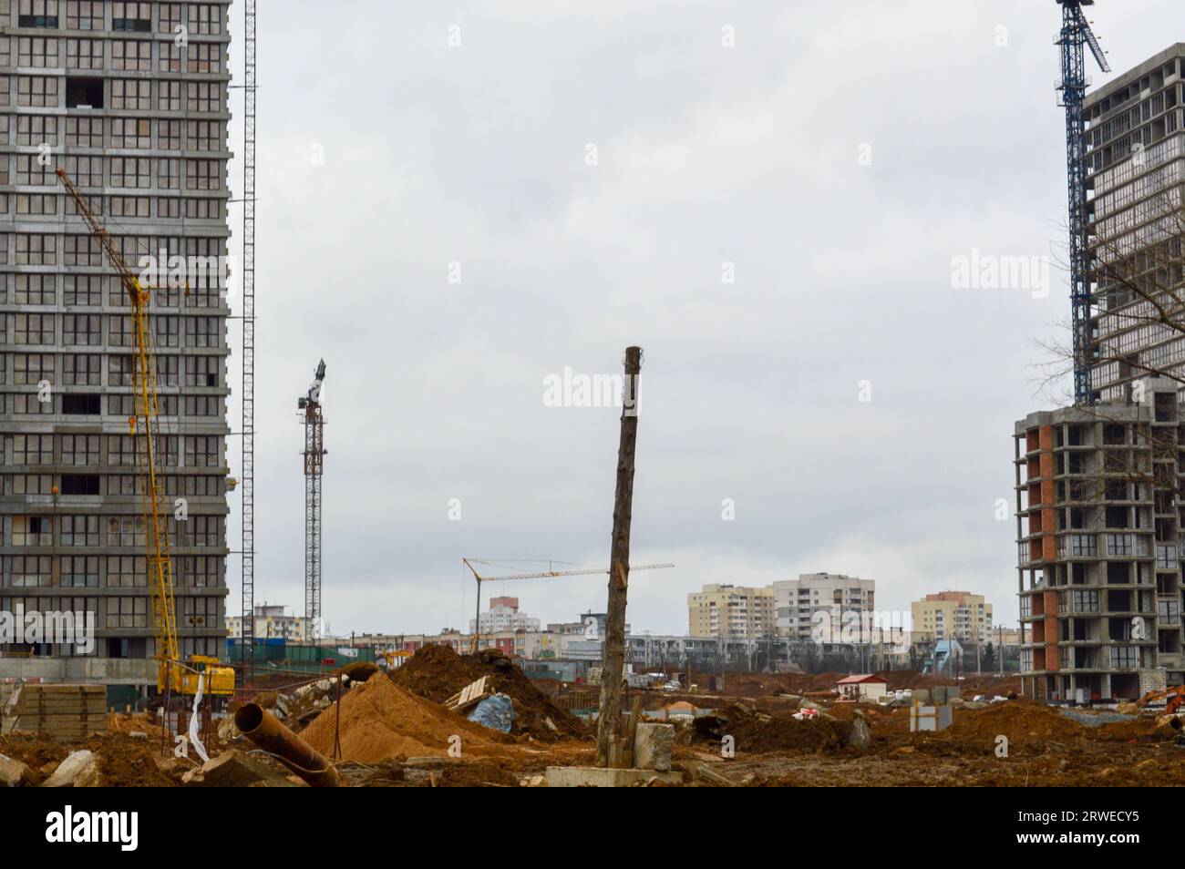 Construction of large modern monolithic frame houses, buildings using ...