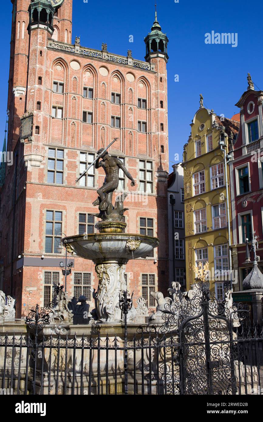 Neptune Fountain, bronze statue of the Roman God of the Sea in the Old ...