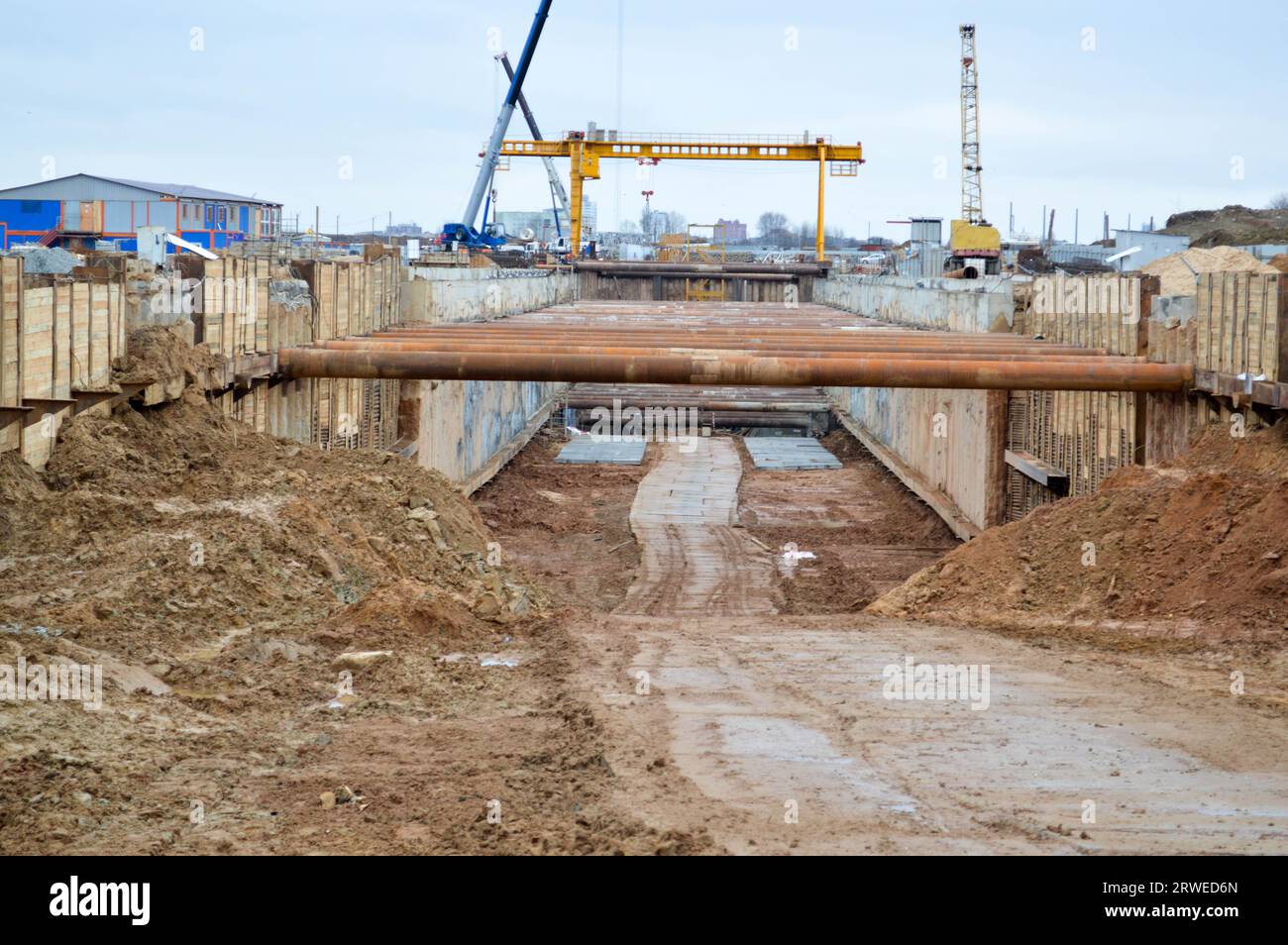 Tunnelling works hi-res stock photography and images - Alamy