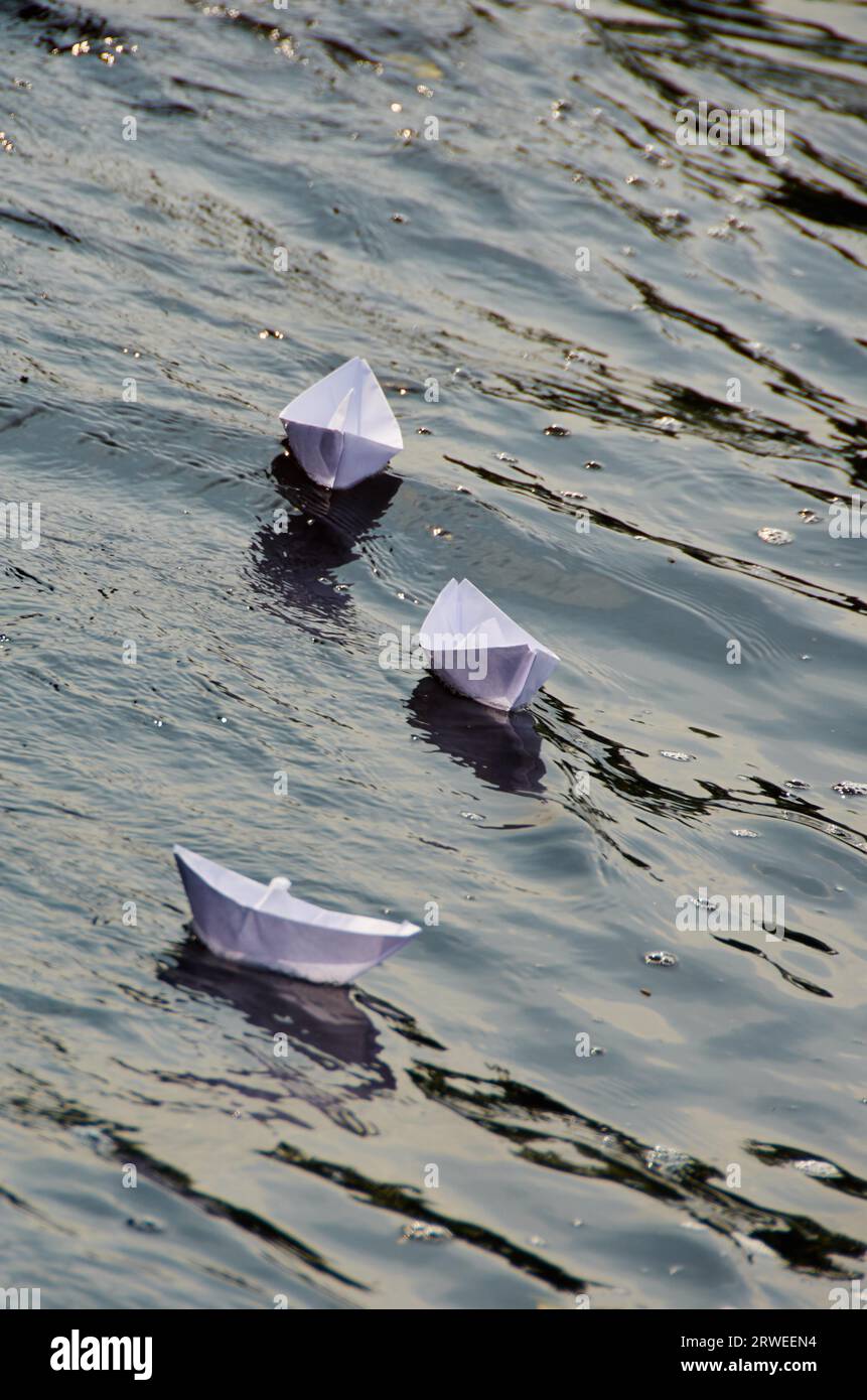 Heavy paper hi-res stock photography and images - Alamy