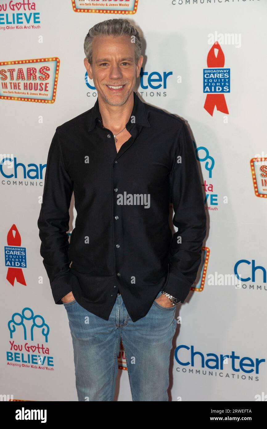 Stars for foster kids hi-res stock photography and images - Alamy