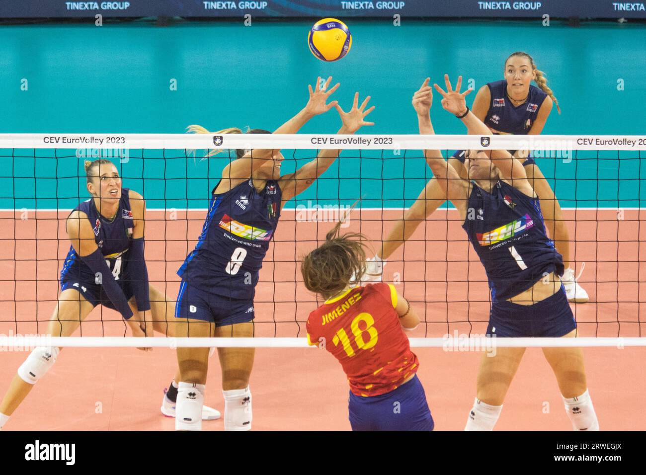 Carla JIMENEZ RUIZ Spain attack, Alessia ORRO Italy and Marina LUBIAN ...