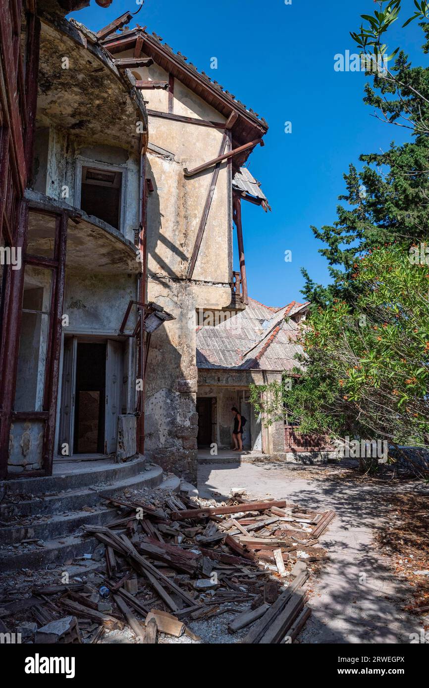 Lost Place, interior with windows, Villa de Vecci, Villa Mussolini ...