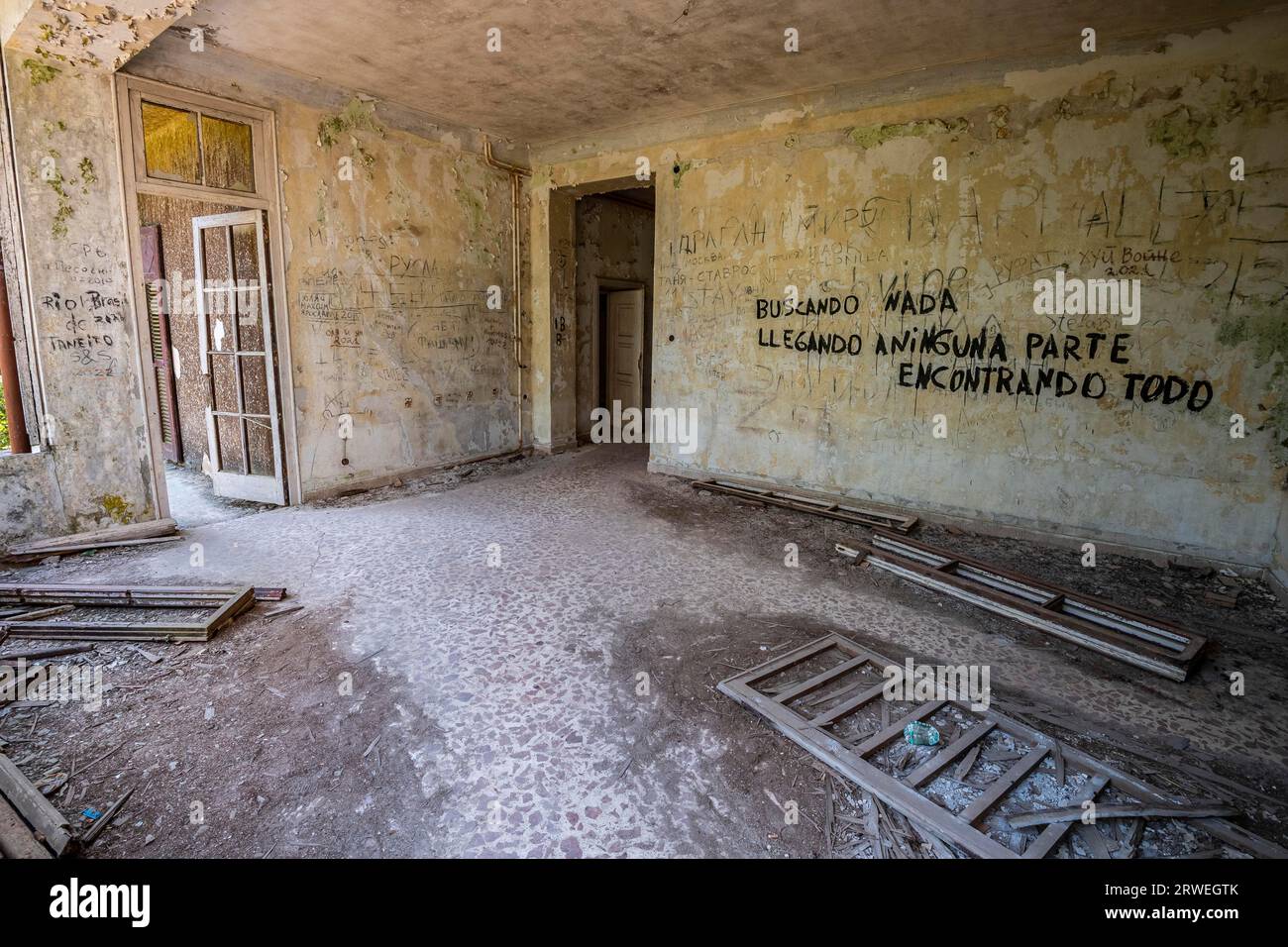 Lost Place, interior with windows, Villa de Vecci, Villa Mussolini ...