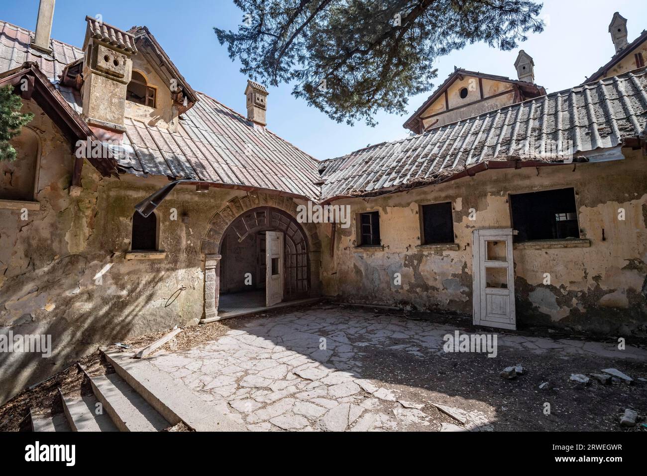 Lost Place, courtyard, Villa de Vecci, Villa Mussolini, Rhodes, Greece ...