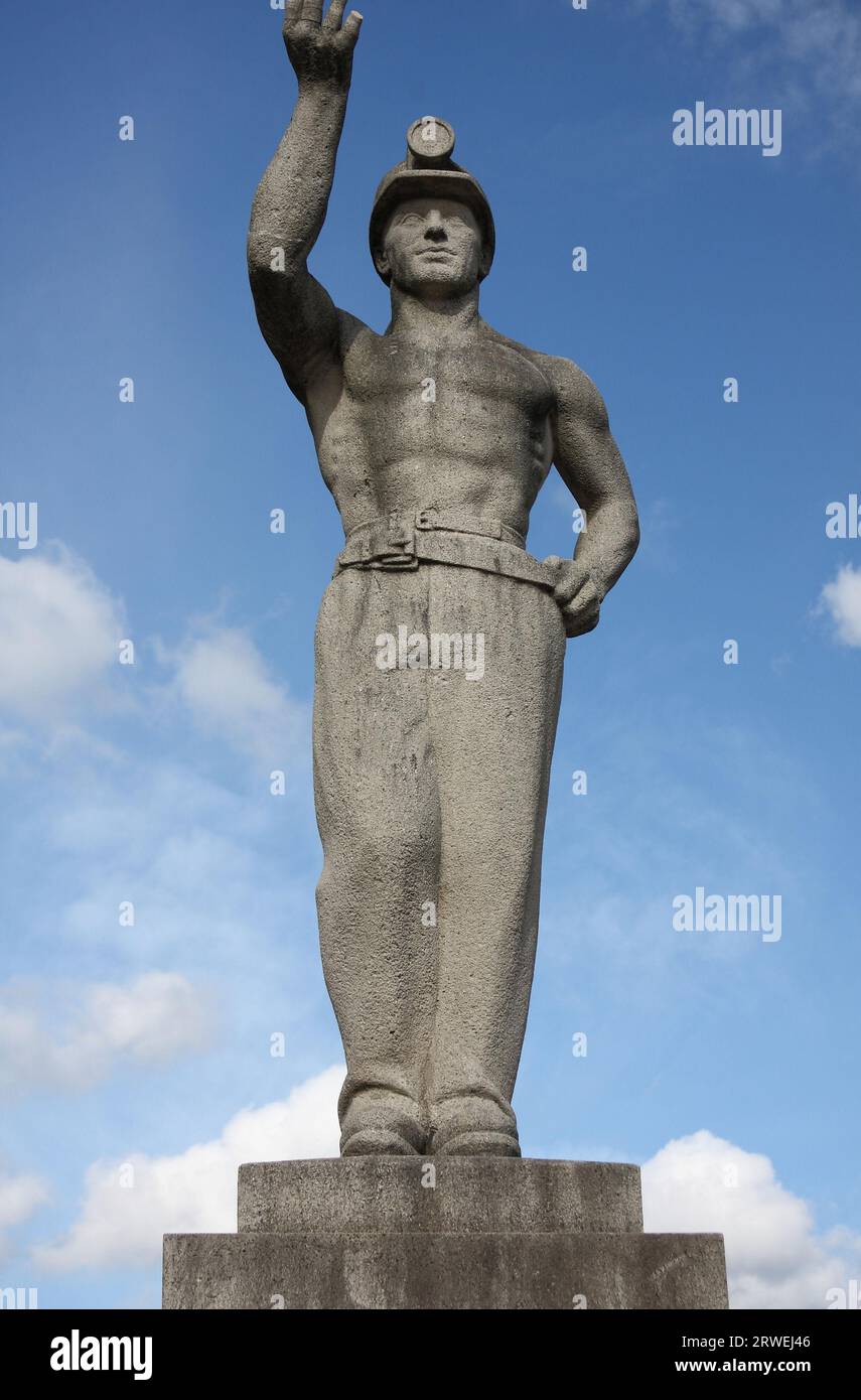 Miners' monument with Stock Photo - Alamy