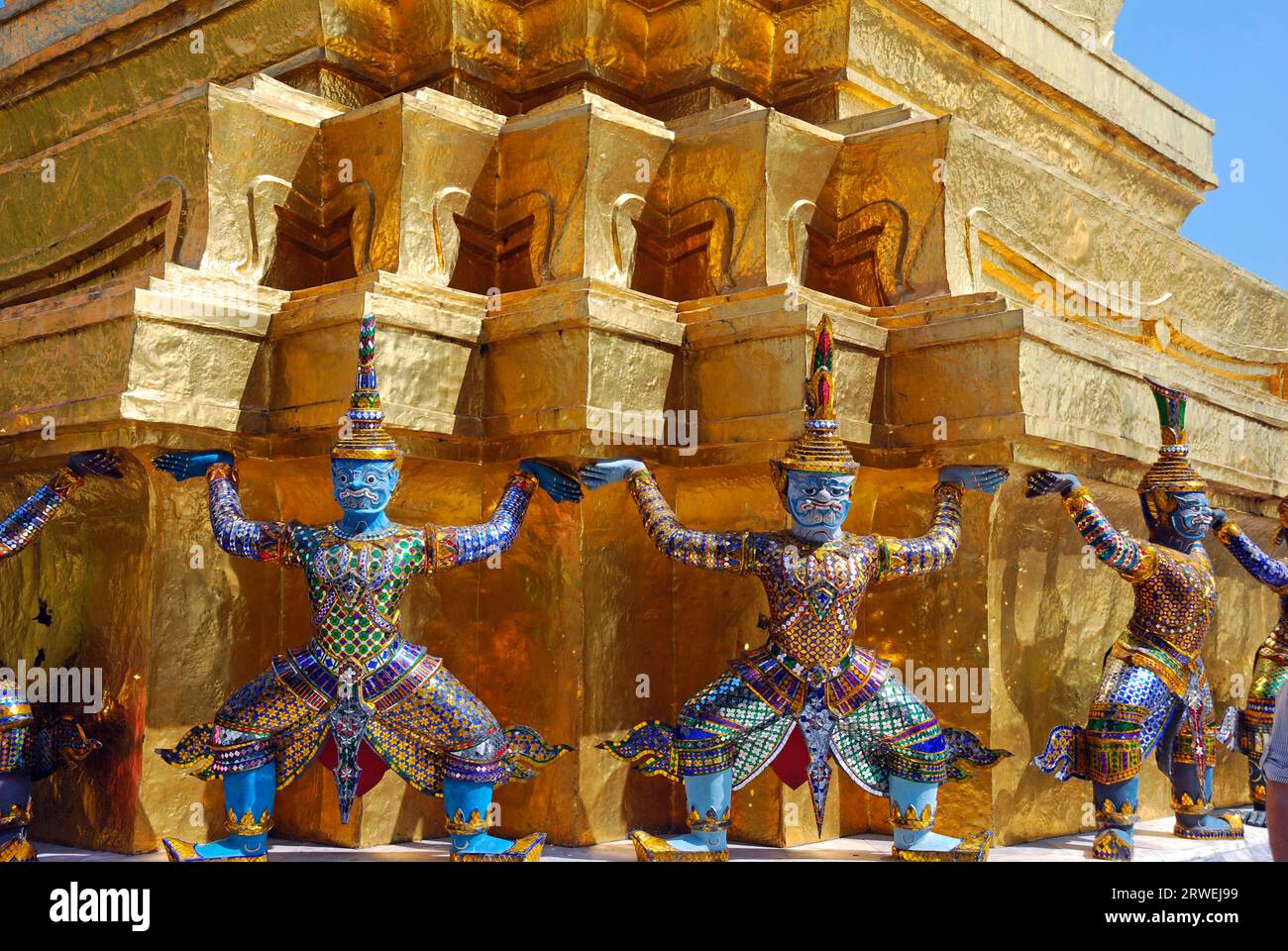 Golden Chedi in front of the Pantheon, carried by twenty monkeys and ...