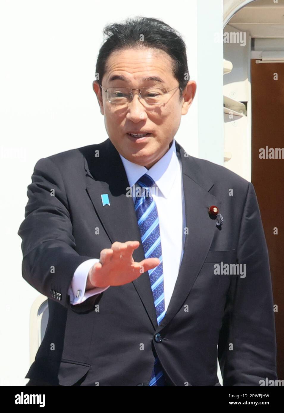 Tokyo, Japan. 19th Sep, 2023. Japanese Prime Minister Fumio Kishida leaves the Tokyo ...
