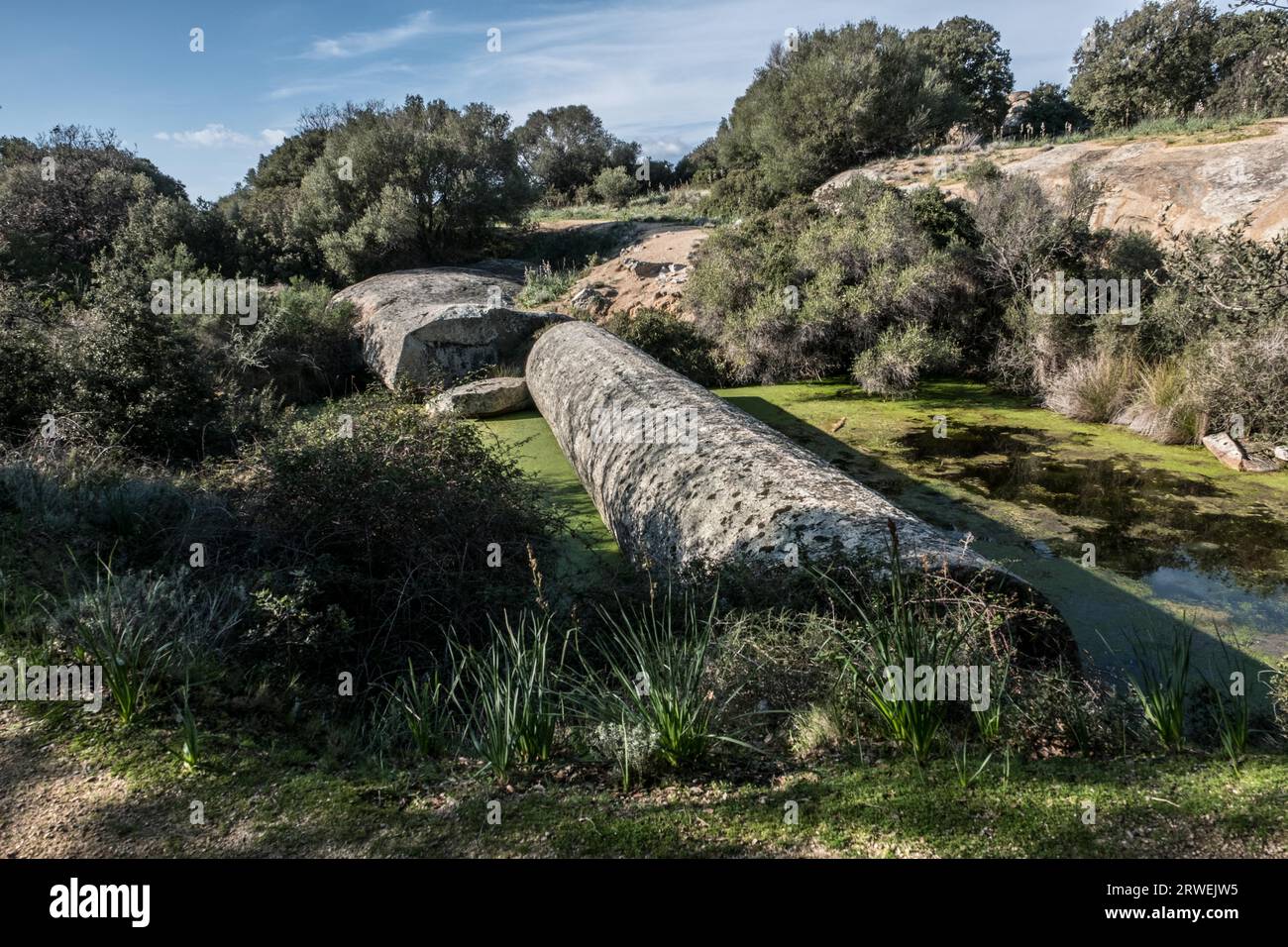 The monolith of Corbara. In 1828, this monolith, weighing 304 tons, 17. ...