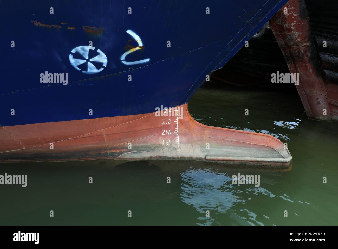 Boat waterline hi-res stock photography and images - Alamy