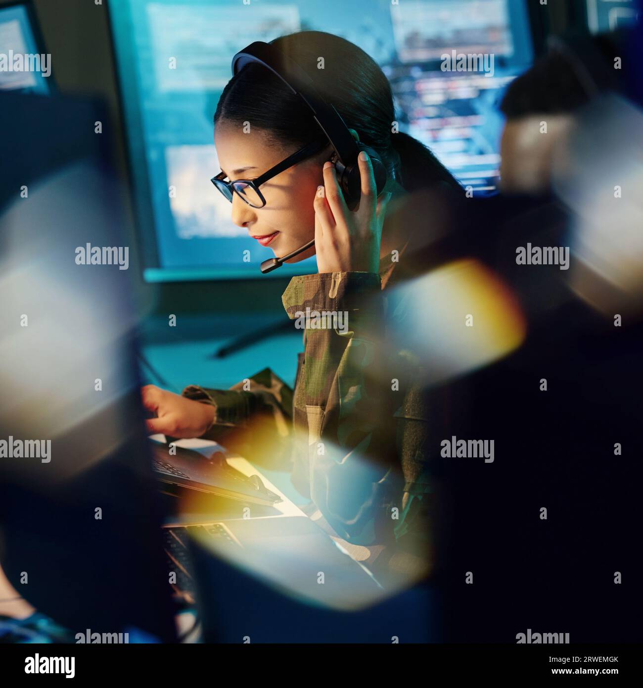 Government command center hi-res stock photography and images - Alamy