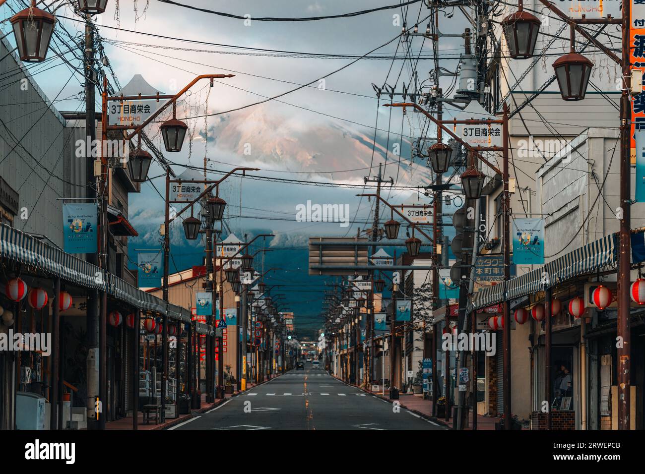 Street mount fuji hi-res stock photography and images - Alamy