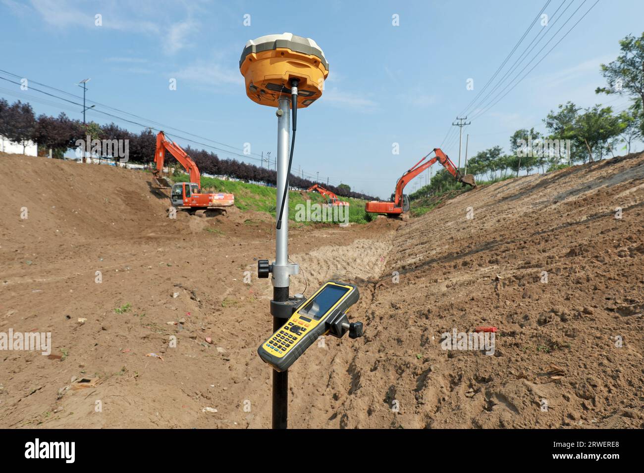 Machinery positioning hi-res stock photography and images - Alamy