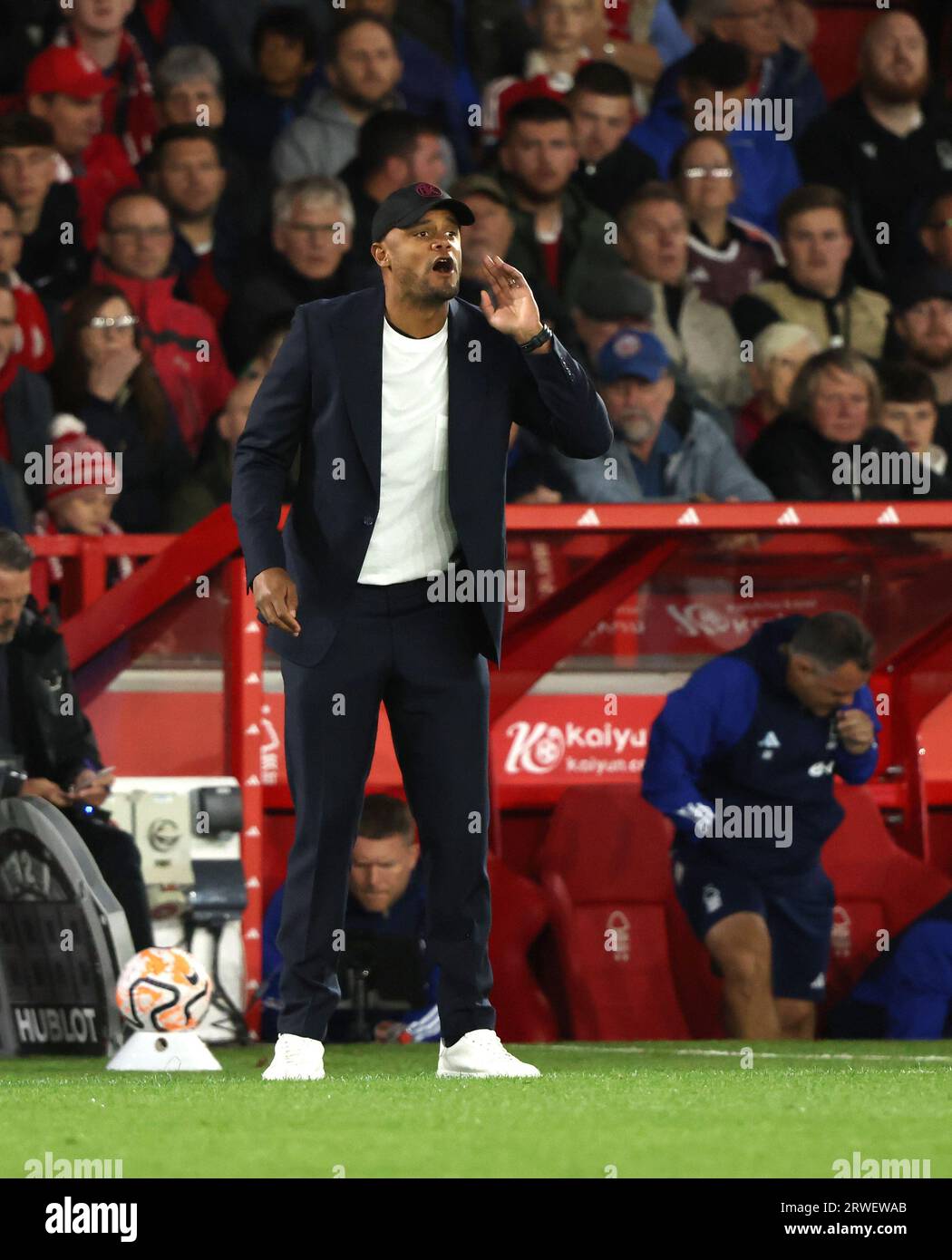 Burnley manager vincent kompany hi-res stock photography and images - Alamy