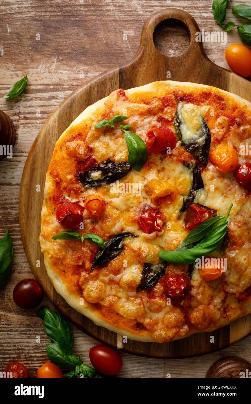 Classic margherita hi-res stock photography and images - Alamy