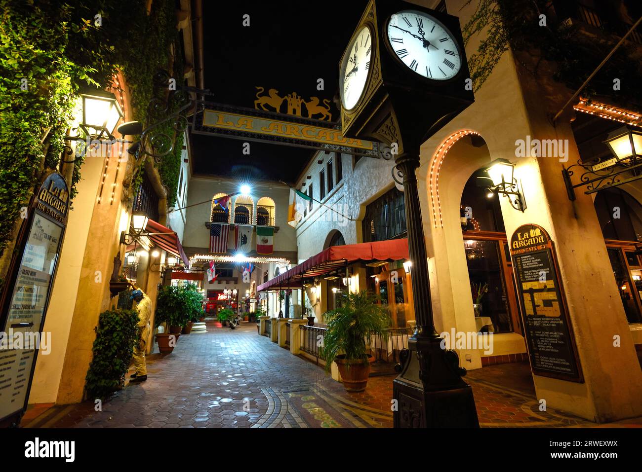 La arcada plaza hi-res stock photography and images - Alamy