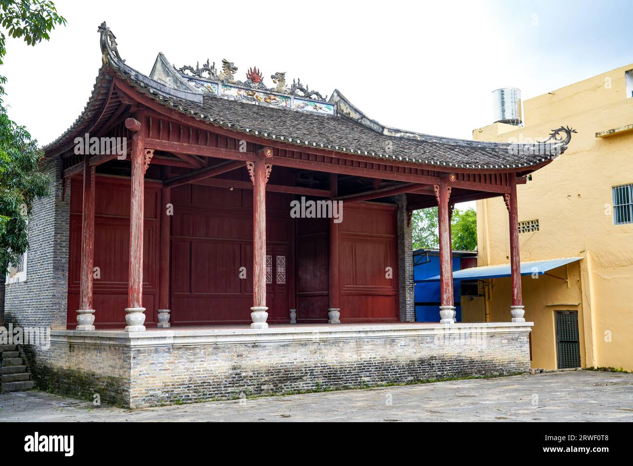 An ancient stage in rural China Stock Photo - Alamy