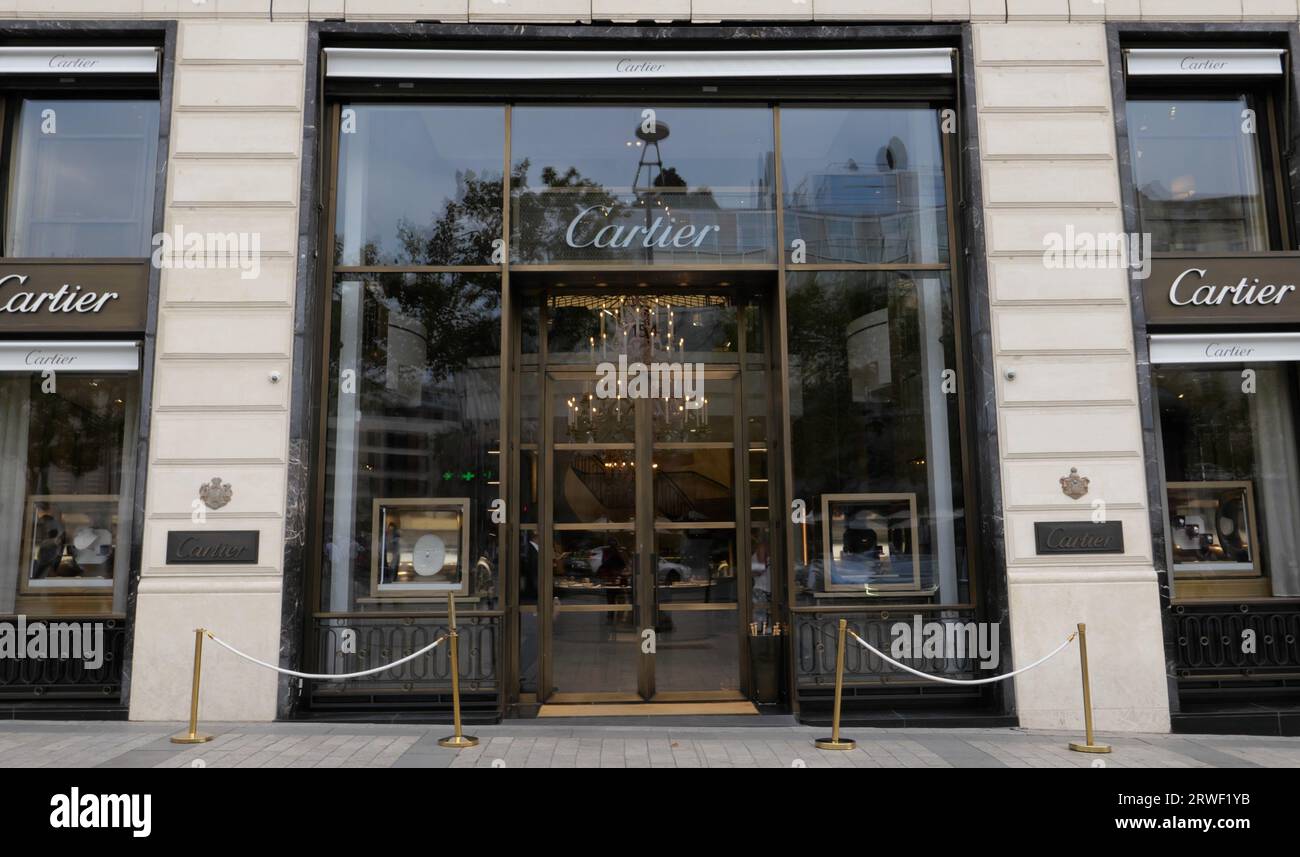 Cartier fashion hi-res stock photography and images - Alamy