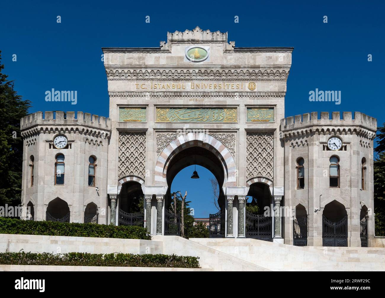 ISTANBUL, TURKEY - 13 SEPTEMBER 2023: The historical main entrance gate ...