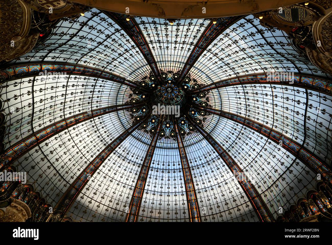 THE CRYSTAL DOME OF THE LAFAYETTE GALLERY Stock Photo - Alamy