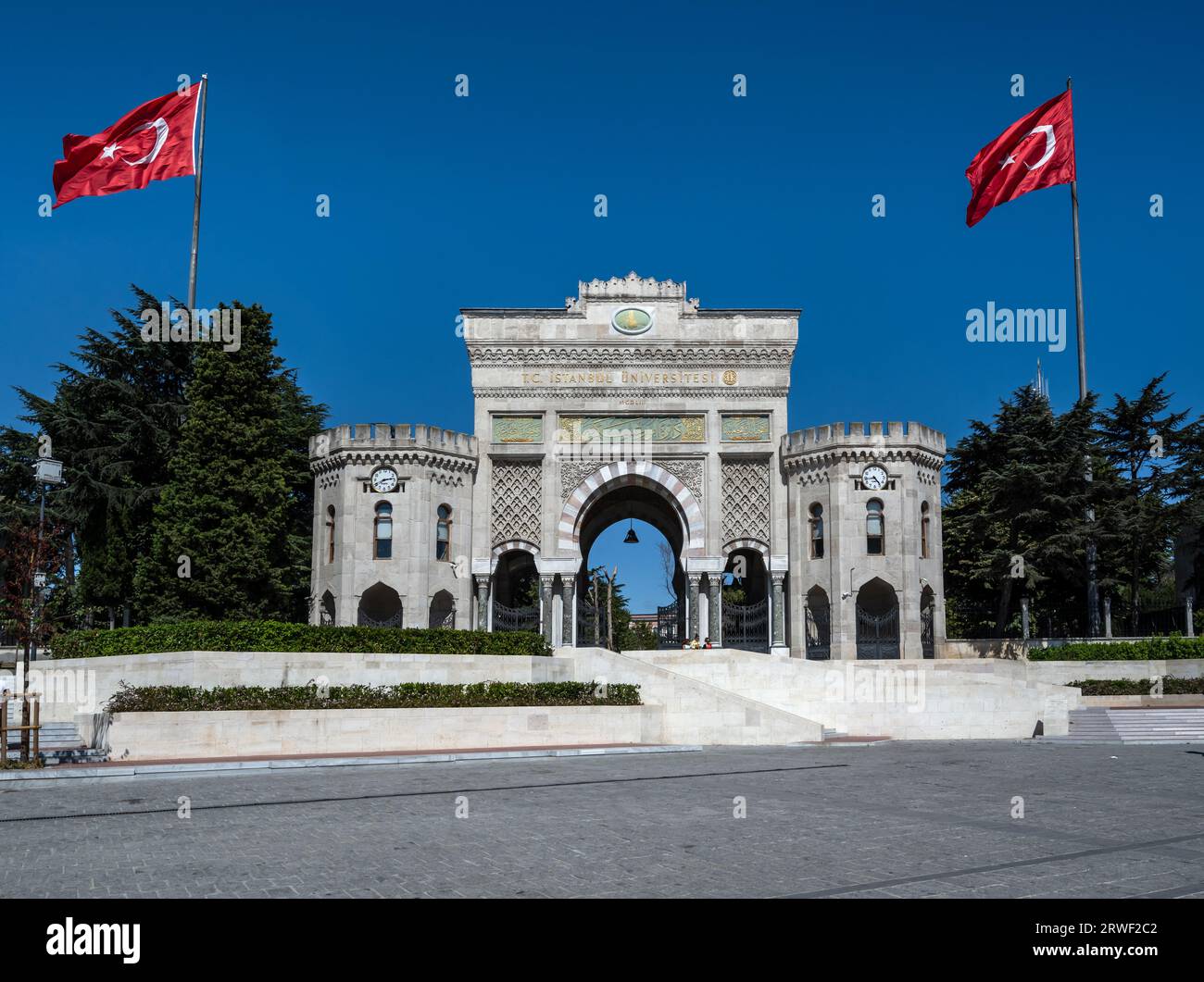 ISTANBUL, TURKEY - 13 SEPTEMBER 2023: The historical main entrance gate ...