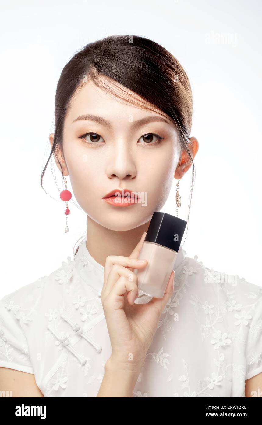 Beautiful Asian women, Natural face treatments and Women's facial ...