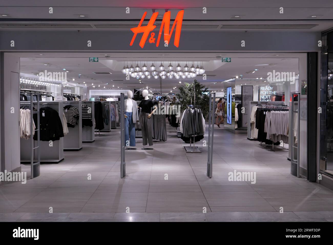 H&M CLOTHING INSIDE THE FASHION STORE Stock Photo - Alamy