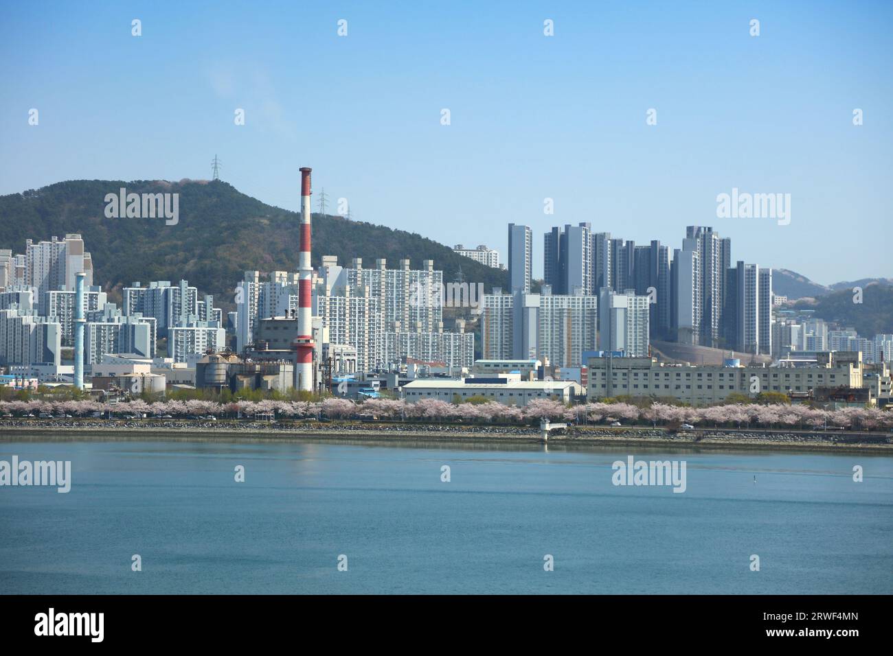Sinpyeong-dong residential neighborhood in Saha-gu district of Busan ...
