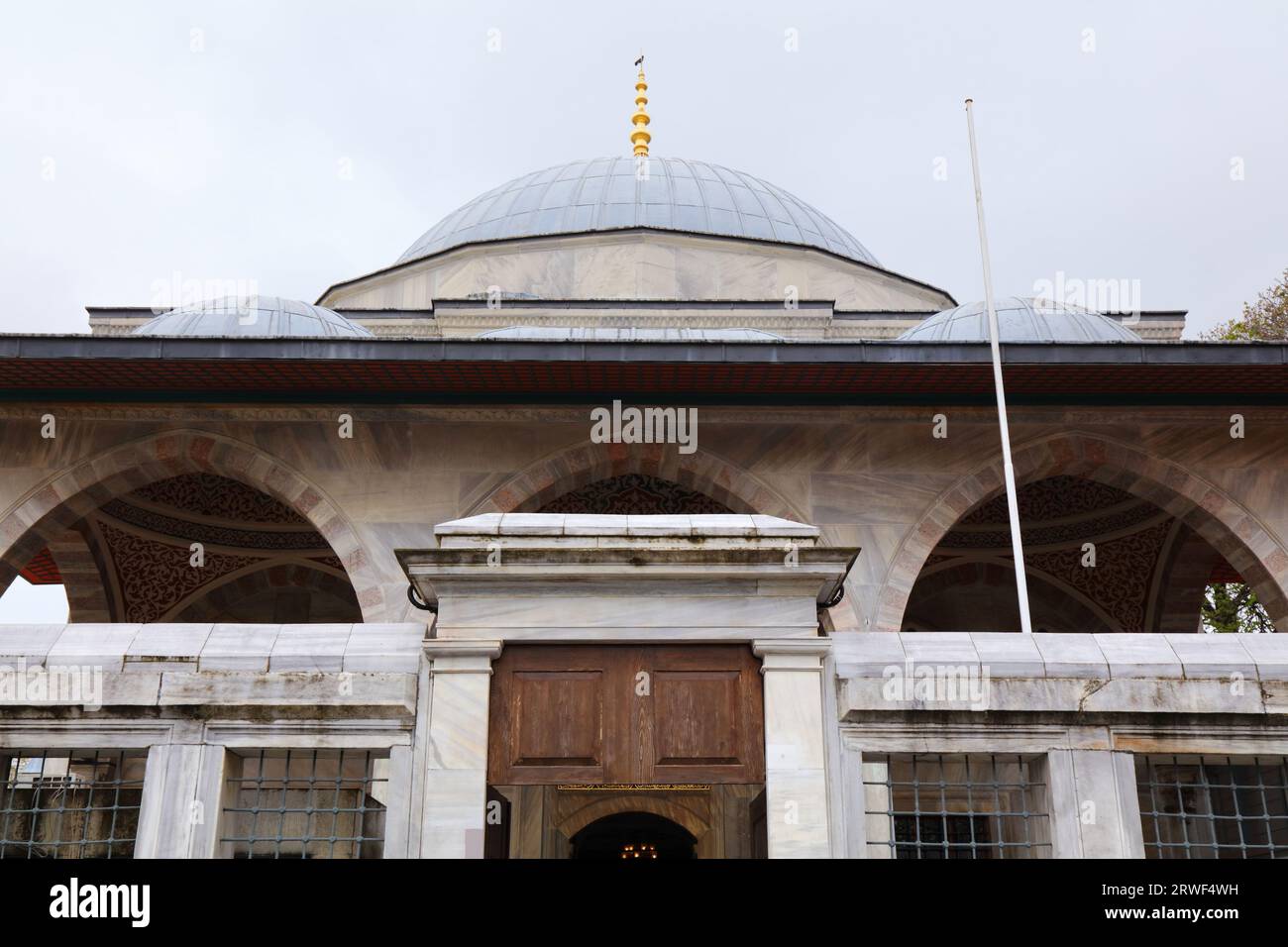 Tomb of Ahmed I in Istanbul, Turkey. Mausoleum of Sultan Ahmet I Stock ...