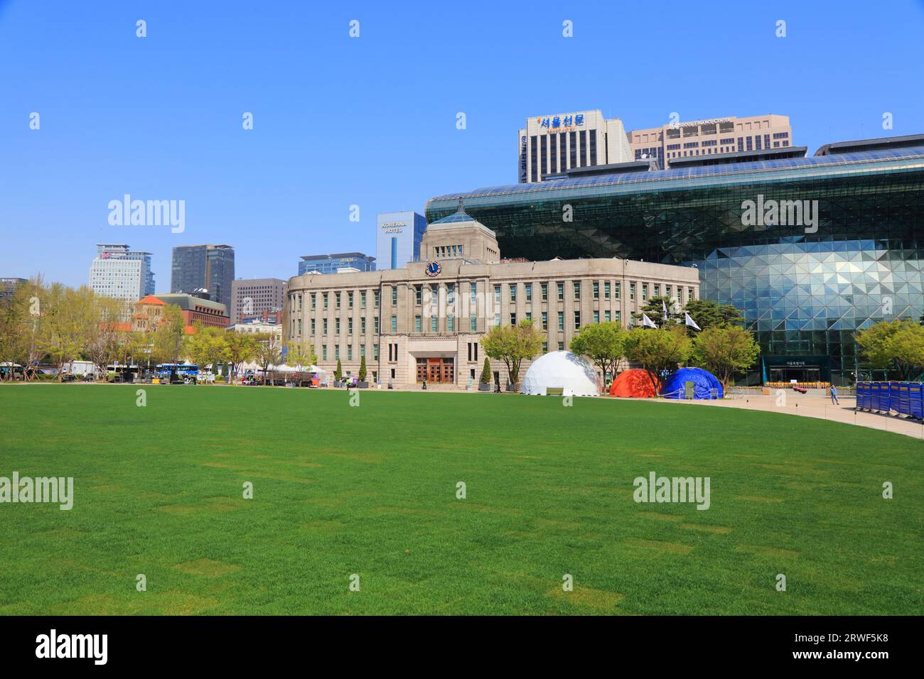 SEOUL, SOUTH KOREA - APRIL 9, 2023: Seoul Plaza city square skyline in ...