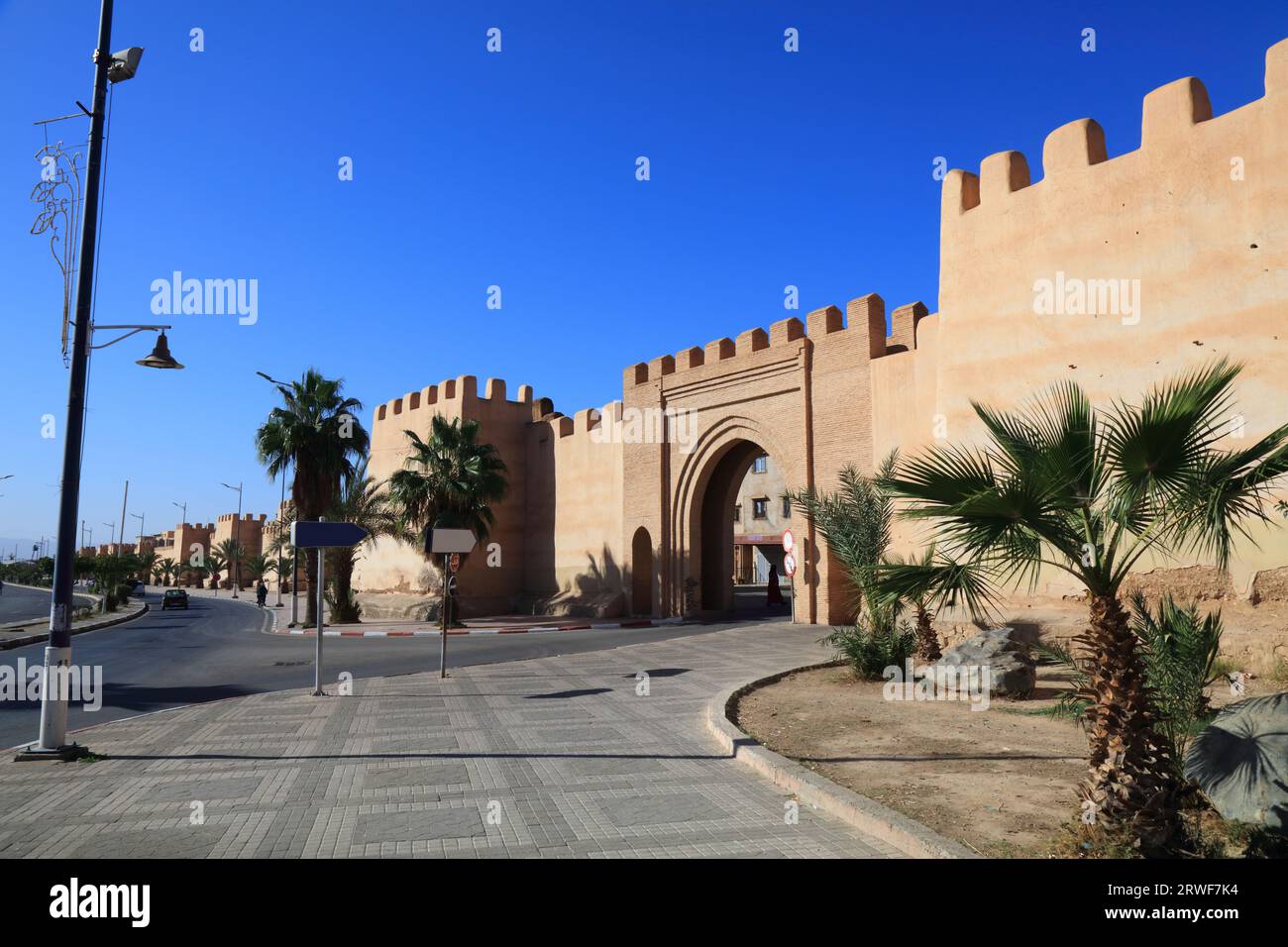 Taroudant morocco city walls ramparts hi-res stock photography and ...