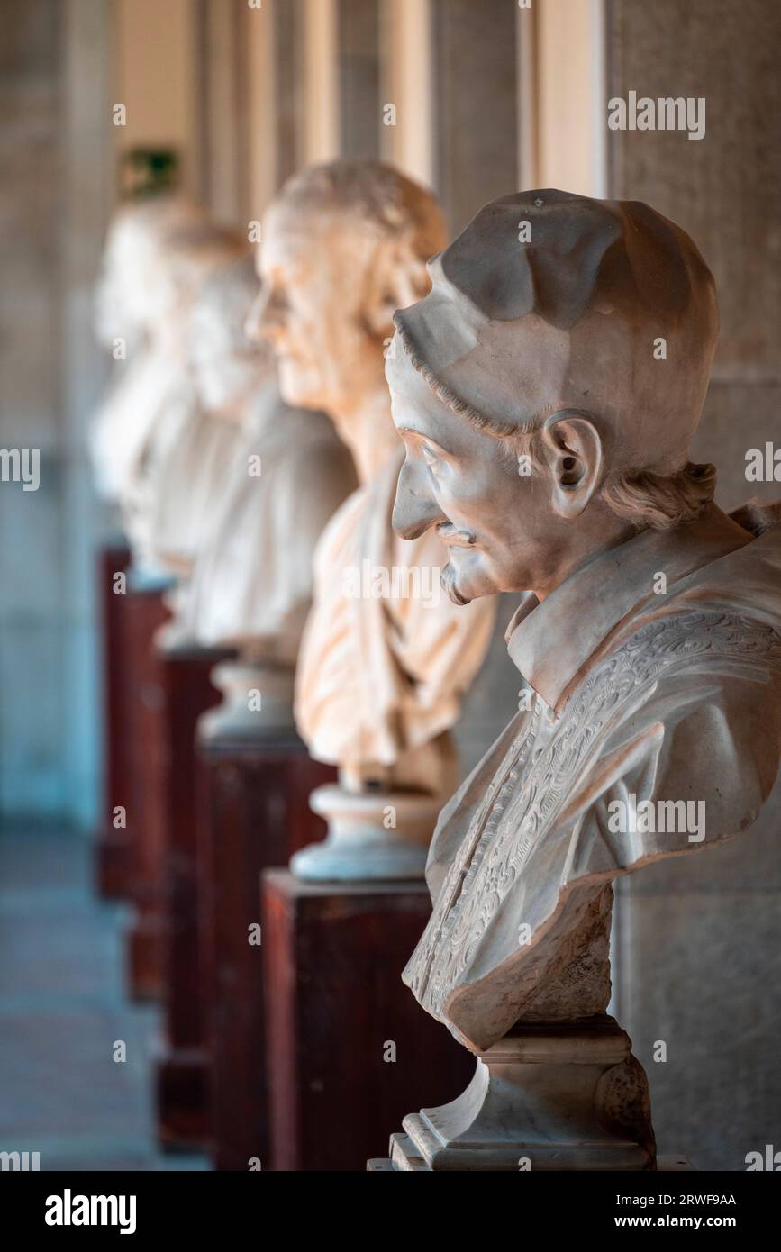 Sculpture famous bust italian hi-res stock photography and images - Alamy