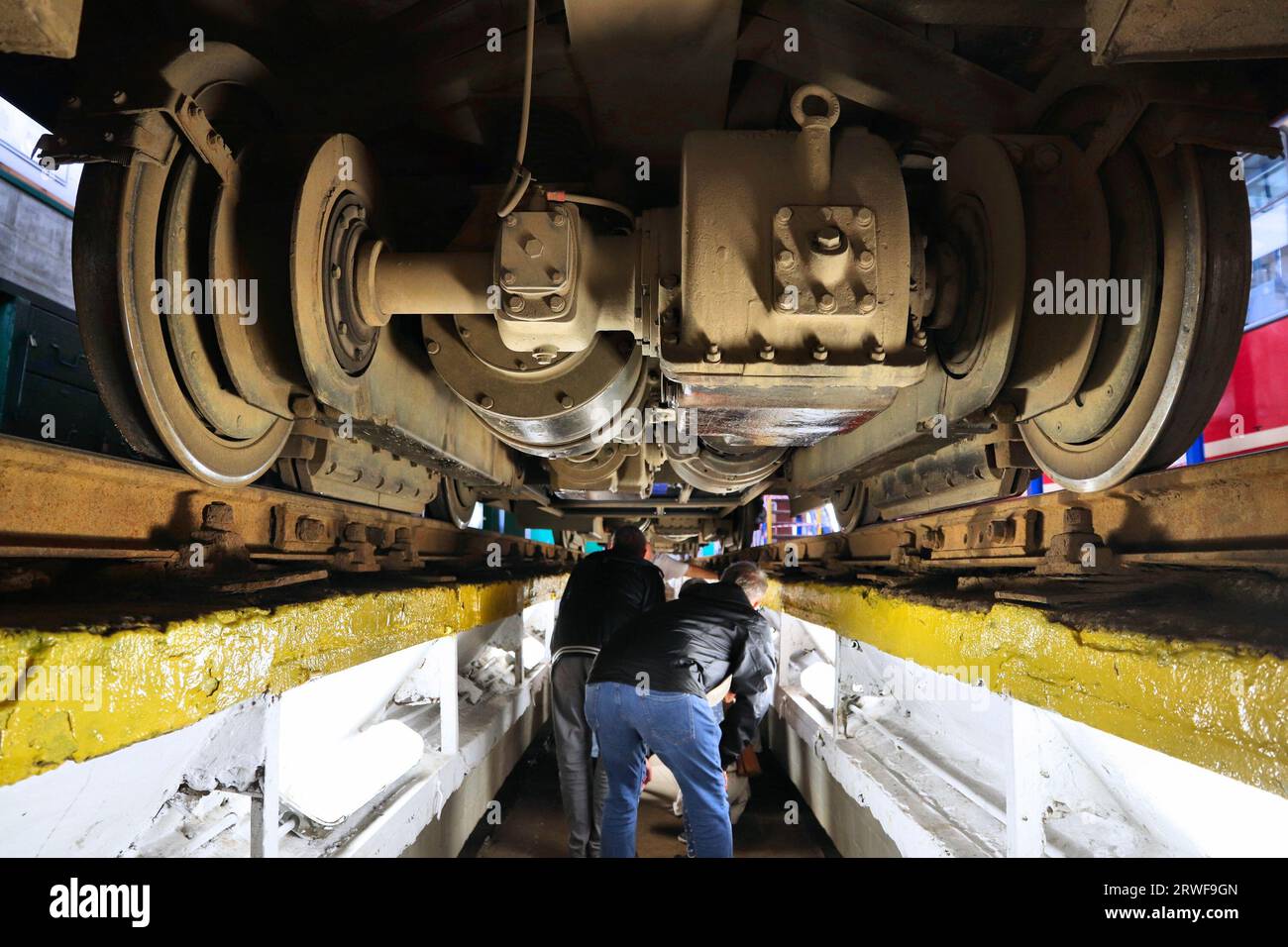 Train inspection pit hi-res stock photography and images - Alamy