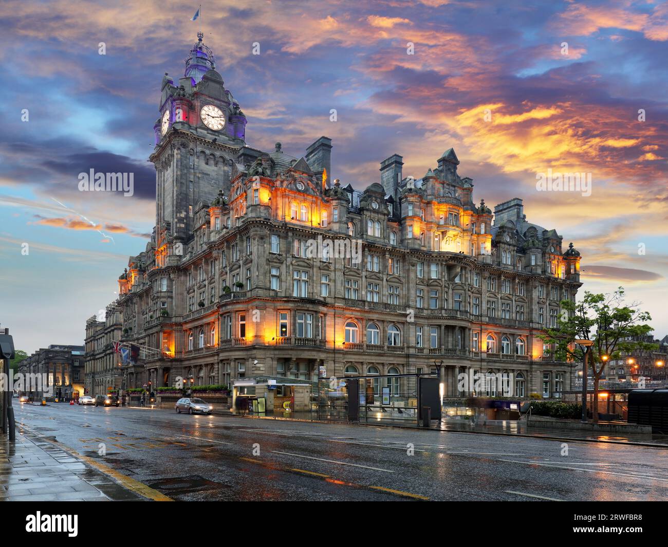 Princess street at sunset hi-res stock photography and images - Alamy